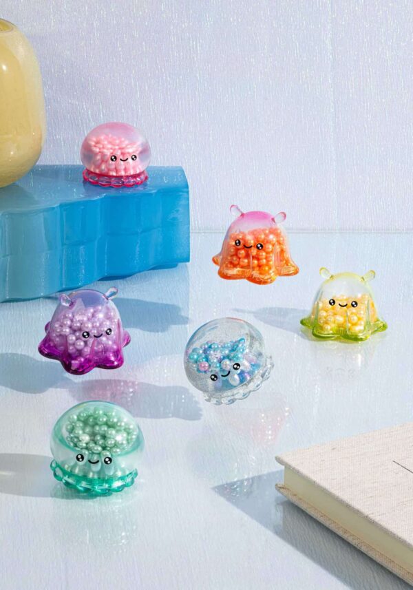 Pearl Shaker Friends Blind Box (Flapjack Octopus and Jellyfish ...